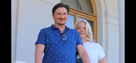 Муж Яны Поплавской вскоре после свадьбы записал на неё дом в Подмосковье