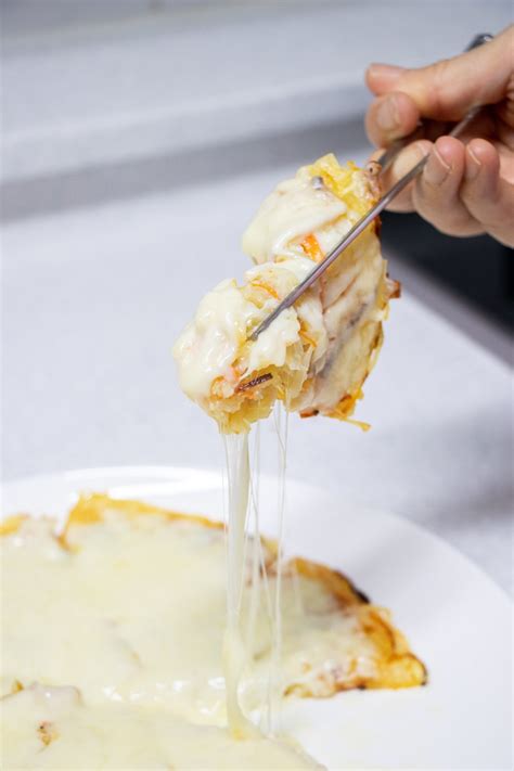 누구나 좋아하는 감자 요리 치즈 감자전 레시피