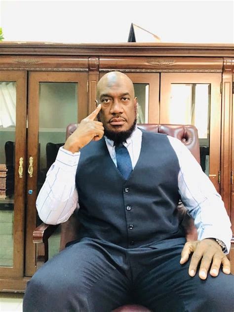 Ismail Abdur Rahman Medium