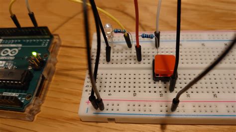 【電子工作】arduinoでボタン（タクトスイッチ）を押している間だけlチカをする（arduino Uno R3で遊ぼう日記 その2） 映画と旅行とエンジニア