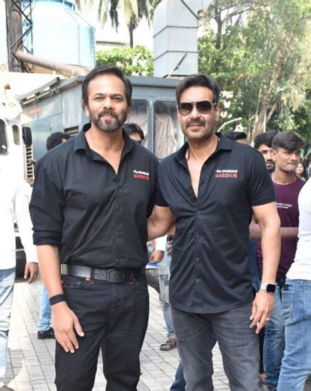 Ajay Devgn With Rohit Shetty At The Trailer Launch Of Tanhaji Bollywood Actors Mens Tops