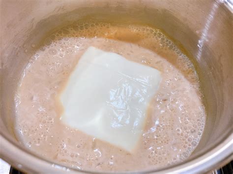 아기반찬 크림소스를 곁들인 연어스테이크