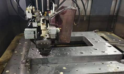 Title C Ycnc Dynamic Milling For Deep Cavity Thin Walled Parts