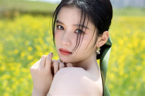 Rina On Twitter Zhangjingyi Is As Green As Spring With A