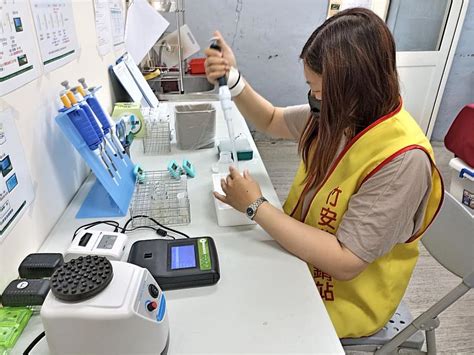 勞動部多元就業方案為食品安全提解方 在地培訓竹山失業婦女變身蔬果農藥檢驗員 蕃新聞