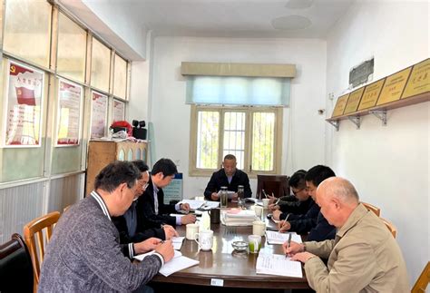 饮食中心党支部专题学习二十大报告 安徽农业大学总务部