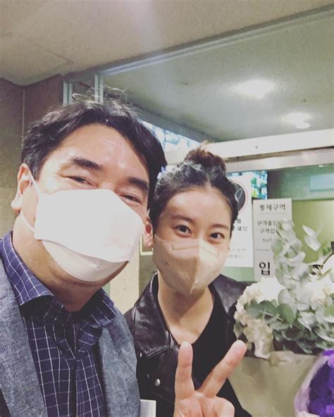 국립발레단 백조의호수 이은서발레리나와 함께 국립발레단 백조의호수 수석무용수김기완김기완발레리노 한나래한나래발레리나