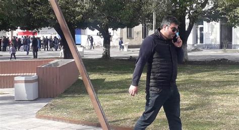 წყარო სიძულვილის ენის შემცველ პლაკატებს ოზურგეთში სუს ის უფროსი აკრავს გურიის მოამბე