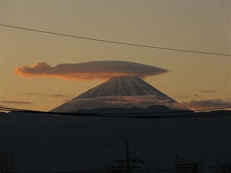 富士山に笠雲 ぴのきよ日記