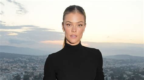 Si Swimsuit Releases Exclusive New Photos Of Nina Agdal In Australia Si Lifestyle