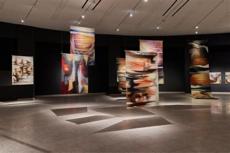 갤러리 산책 섬유로 그려낸 산수화1세대 섬유예술가 이신자의 개척기 아시아경제