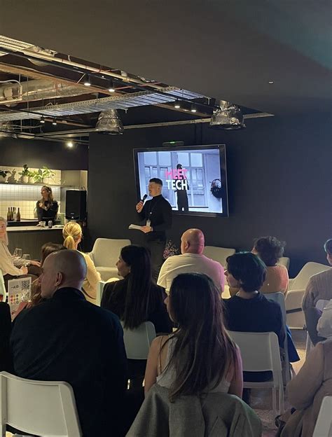 Daphne Soh On Linkedin Meettech Meetup Techsales Melbourne Womenintech Ai