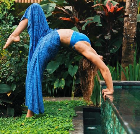 Active Vs Passive Flexibility Why You Need To Know The Difference Camilla Mia