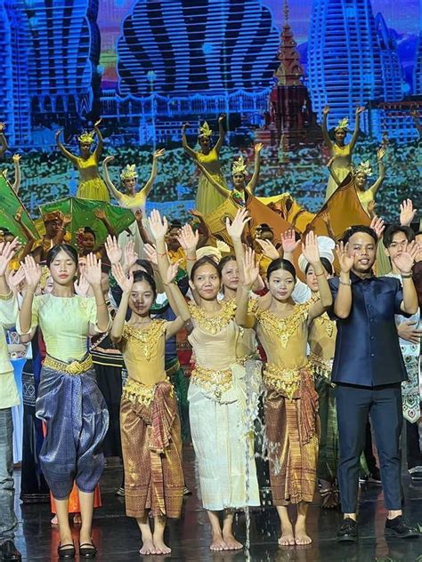 កិច្ចការផ្លាស់ប្ដូរវប្បធម៌លើឆាកអន្តរជាតិ សារព័ត៌មាន នគរវត្ត