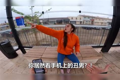 女友居然偷看帅哥第一视角带你跑酷追捕，结局意想不到！