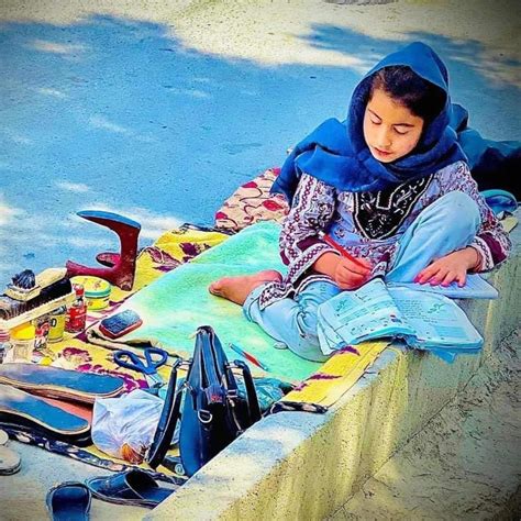 به محض اینکه کاری در جهت منافع کسی انجام می‌دهید، نه تنها او به شما فکر می‌کند بلکه خداوند نیز