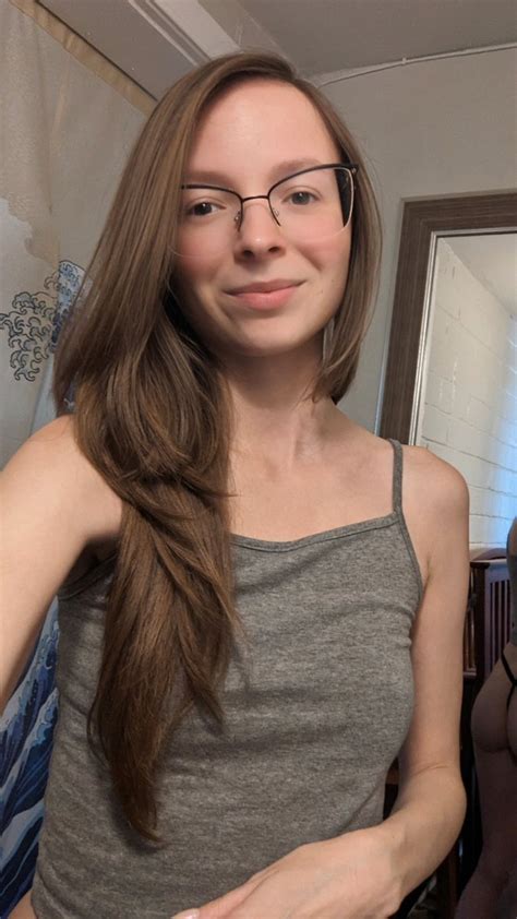 𝕰𝖑𝖊𝖓𝖆 top 9 3 on OF on Twitter rt if you spot the surprise