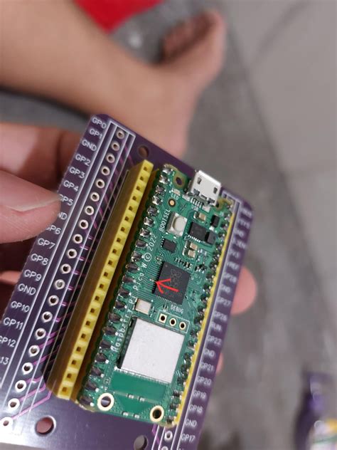 A Blob Of Solder Fell In There And It Pried The Capacitor With It Am I