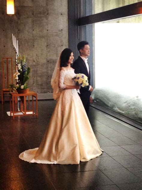 玉女掌門人結婚10年！53歲蘇慧倫「容貌超凍齡」 絕美婚紗照吐心聲