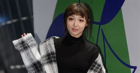 포토 민 따뜻함과 섹시함을 동시에