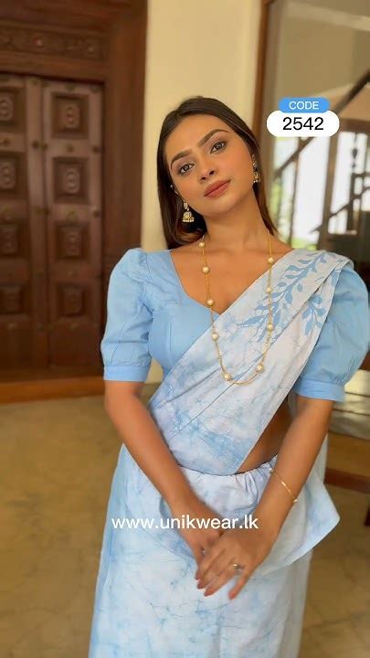 Oder Now 📩 මේ අලුත් අවුරුද්දේ අලංකාර බතික් සාරියකින් හැඩවෙමුද Unik Wear Batik Youtube