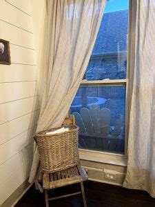 How To Paint Window Frames The Easy Way The Morris Mansion