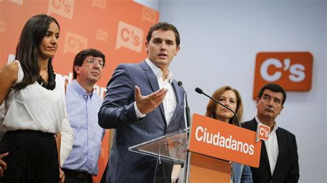 Pactos Electorales Los 32 Diputados De Ciudadanos Se Abstendrán En La