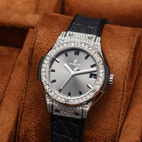 Blur Background Using Ai Instant Photo Blur Background Tool