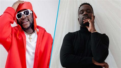 Medikal Lights Up Sarkodies Cigar On The Video Set Of We Made It