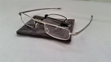 Compact Folding Reading Glasses Eye Needs
