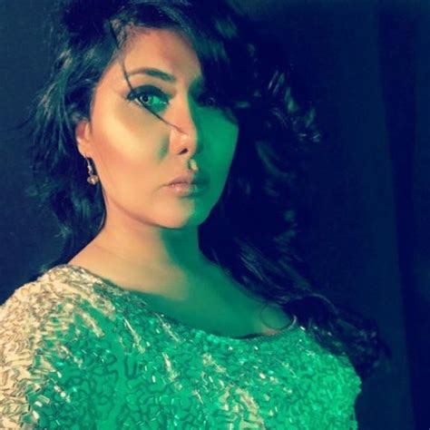 مجلة هي نشرت ملاكالكويتية بعض تفاصيل أزمة نجلها في المدرسة على