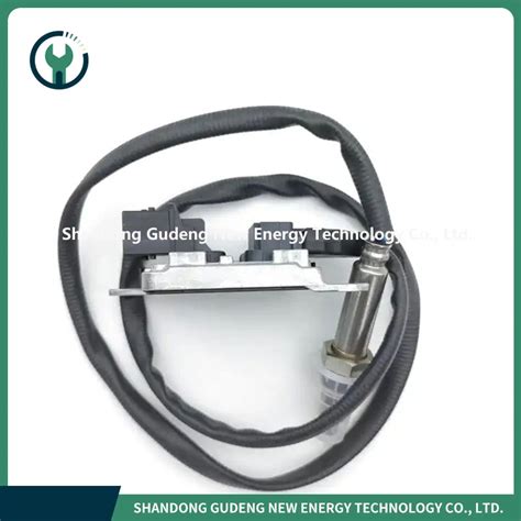 Square Four Pin Light Truck Nitrogen Oxygen Sensor 5wk96764b 12 Volt