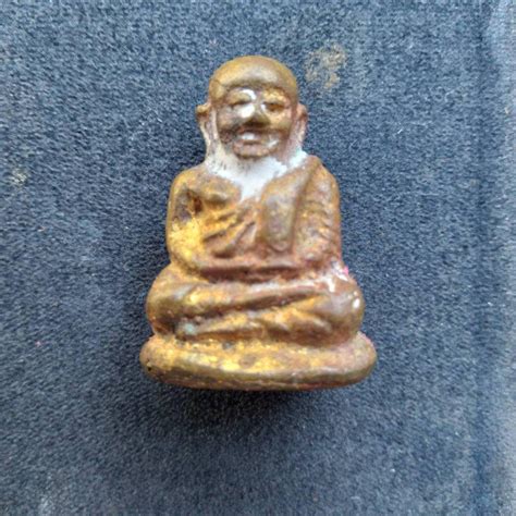 หลวงพ่อเงิน รุ่นช้างคู่ Ennxo