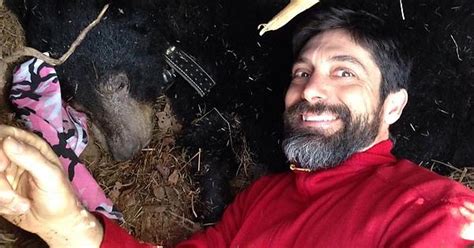 My Friend Took A Selfie With A Hibernating Bear Imgur