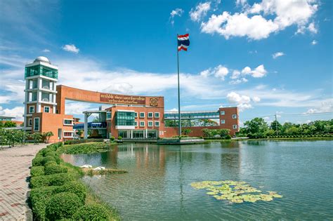 โรงเรียนสาธิต มศว องครักษ์