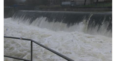 Отпускат се 16 млн лева за напояване на земеделски култури Български