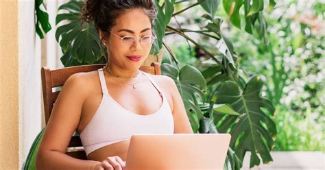 Productivity Tips For When It S Summertime The Everygirl