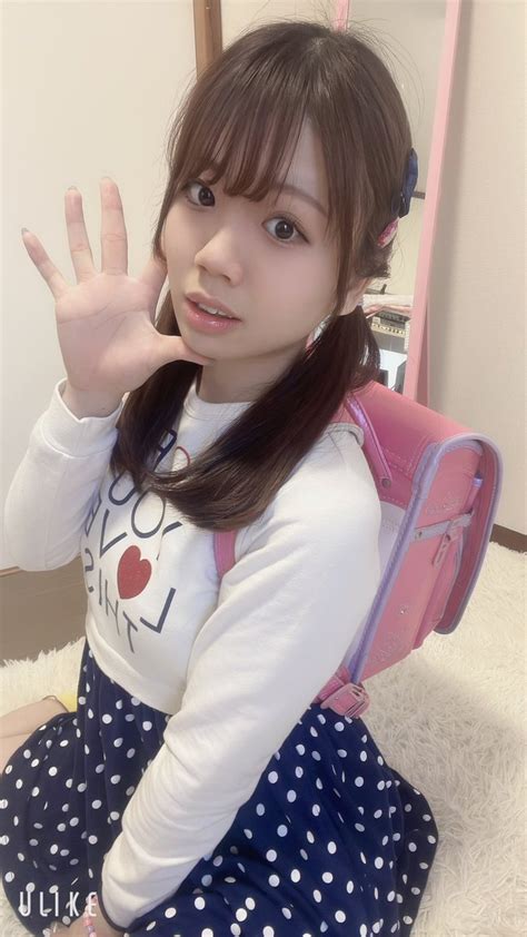 もえlv22女児服始めました🐣 On Twitter 🎒と🍓 大人なのに女児服着てる