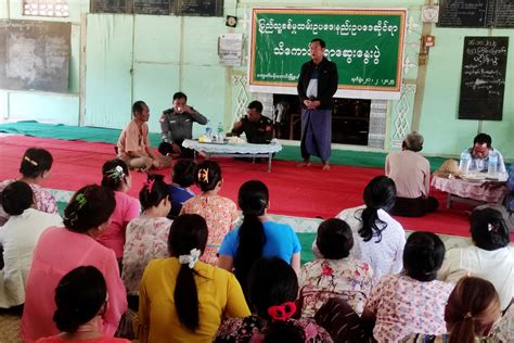 ကျောက်ပန်းတောင်းမြို့ သီရိမင်္ဂလာရပ်ကွက်တွင် ပြည်သူ့စစ်မှုထမ်း ဥပဒေ နည်းဥပဒေများအကြောင်း အသိပေးရ