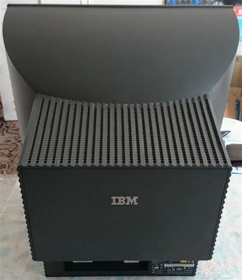 IBM N ThinkVision C P Perfect Flat CRT Monitor IBM N ThinkVision C P Perfect Flat CRT Monitor