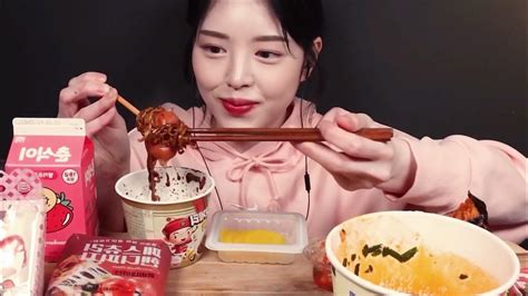 Rewind Sub편의점 음식 먹방 5탄 순두부진짬뽕 짜파게티범벅 삼각김밥 소세지 피자 샌드위치 디저트까지 꿀조합 Convenience Store Food Mukbang