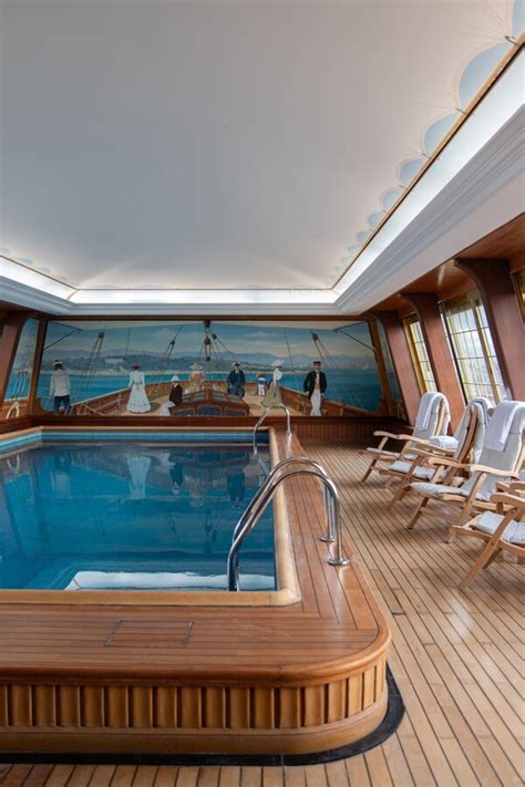 강은정의 Luxuary Hotel 르 브리스톨 파리 And 호텔 뒤 캡 에덴 록