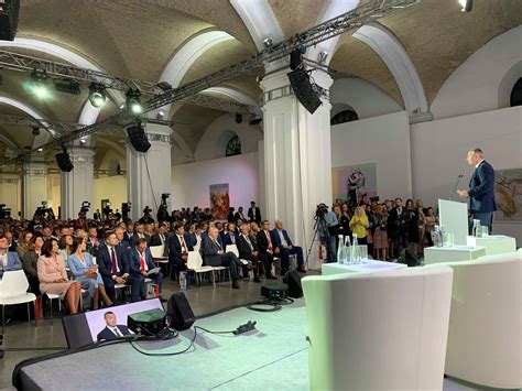 Kyiv Invest Forum 2019 Legal Informatics Правова інформатика