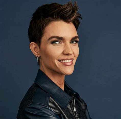 Pin By Pritybraun On The Incomparable Ruby Rose Ruby Rose Style Ruby Rose Ruby Rose Hair