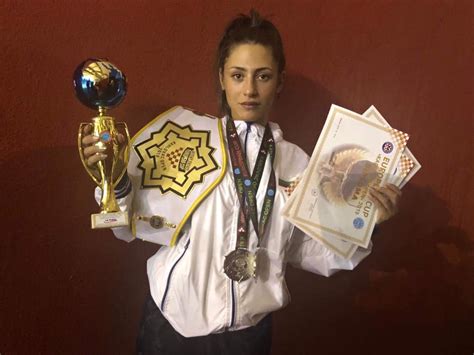 Представяме ви Кристина Николова новият капитан по кикбокс в татами стиловете ВИДЕО Boec