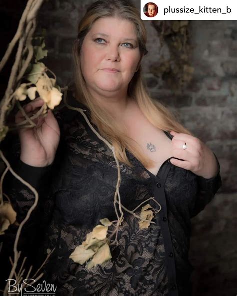 Fashion Nova Curve Added A New Photo Fashion Nova Curve