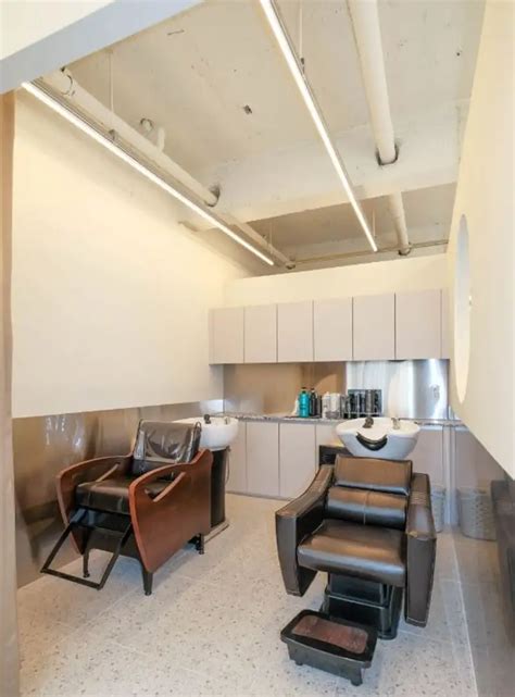 깔끔한 모던 컨셉 55평 헤어샵 인테리어 순천 연향동