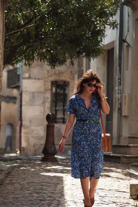 Couture ajuster une robe à la taille et aux emmanchures Cha s Hands