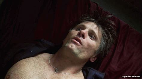 Viggo Mortensen Nude Photos Videos Gay Male Celebs Com