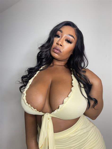10 Must Follow Onlyfans Creators From Cape Town South Africa